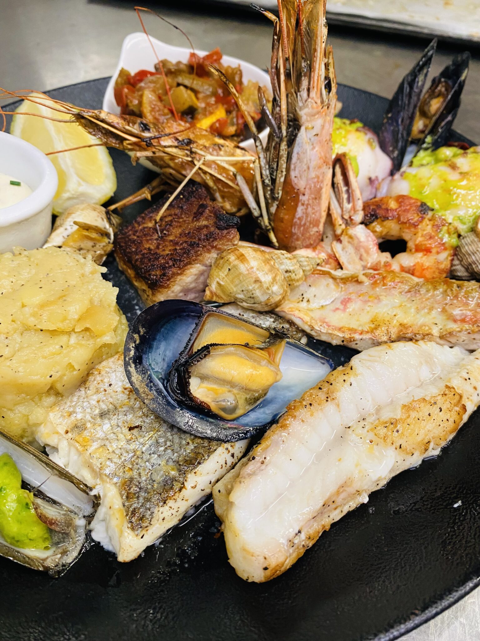 Parillada de Poissons - Poissonneries & Brasserie Barba